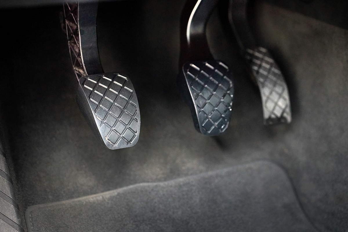 Guide to Car Clutches and Common Problems - eBay Motors Blog