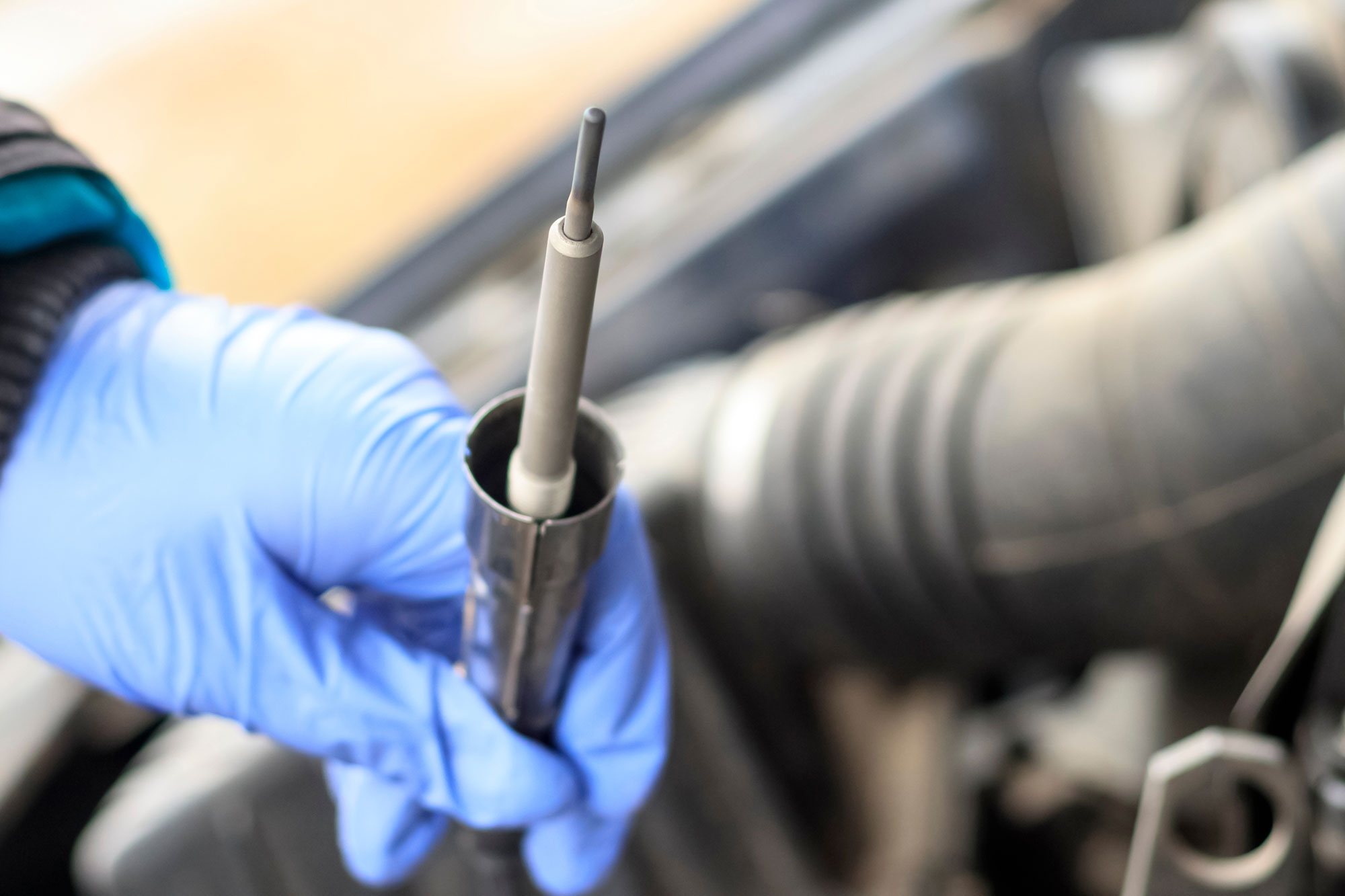 What Is a Glow Plug? A Full Guide - eBay Motors Blog