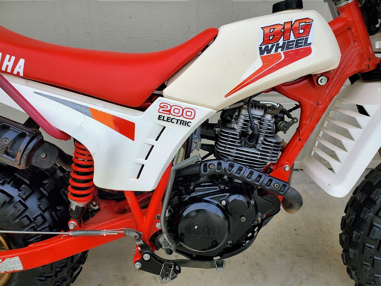 Yamaha’s Big Wheel BW200 Motorcycle Has Oversized ATV Tires - eBay Motors Blog