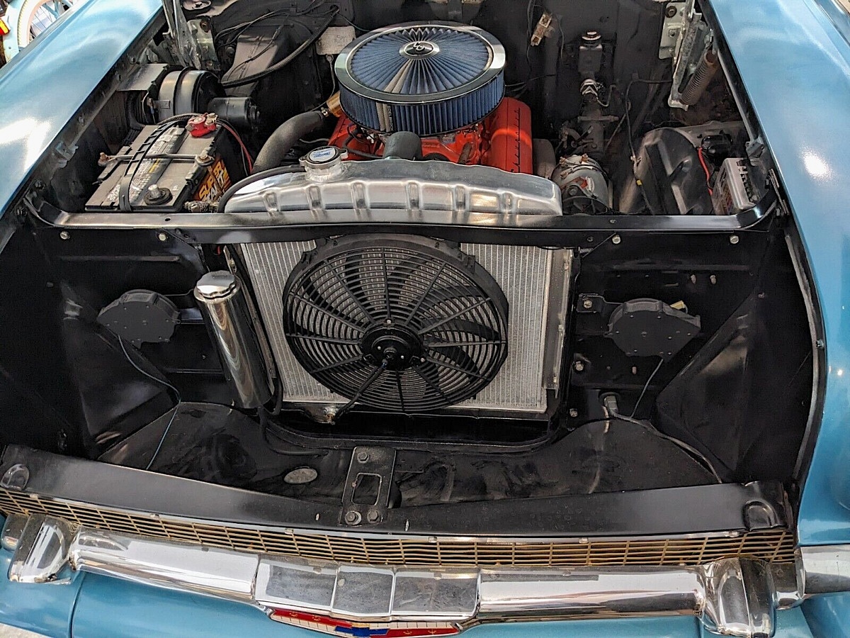 This Old-School 1957 Chevrolet Bel Air Has Just Enough Modern Touches ...