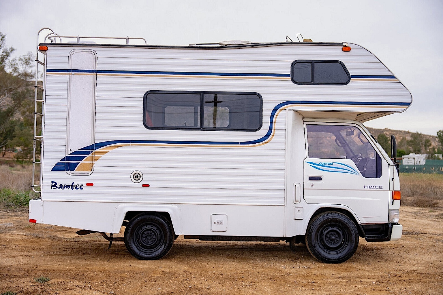 This Toyota HiAce Camper Is a Tiny RV Treat - eBay Motors Blog