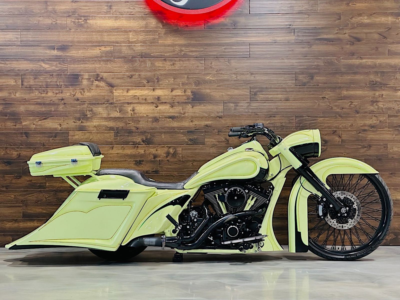 A Custom 2013 Harley-Davidson Road King by Design Worx - eBay Motors Blog