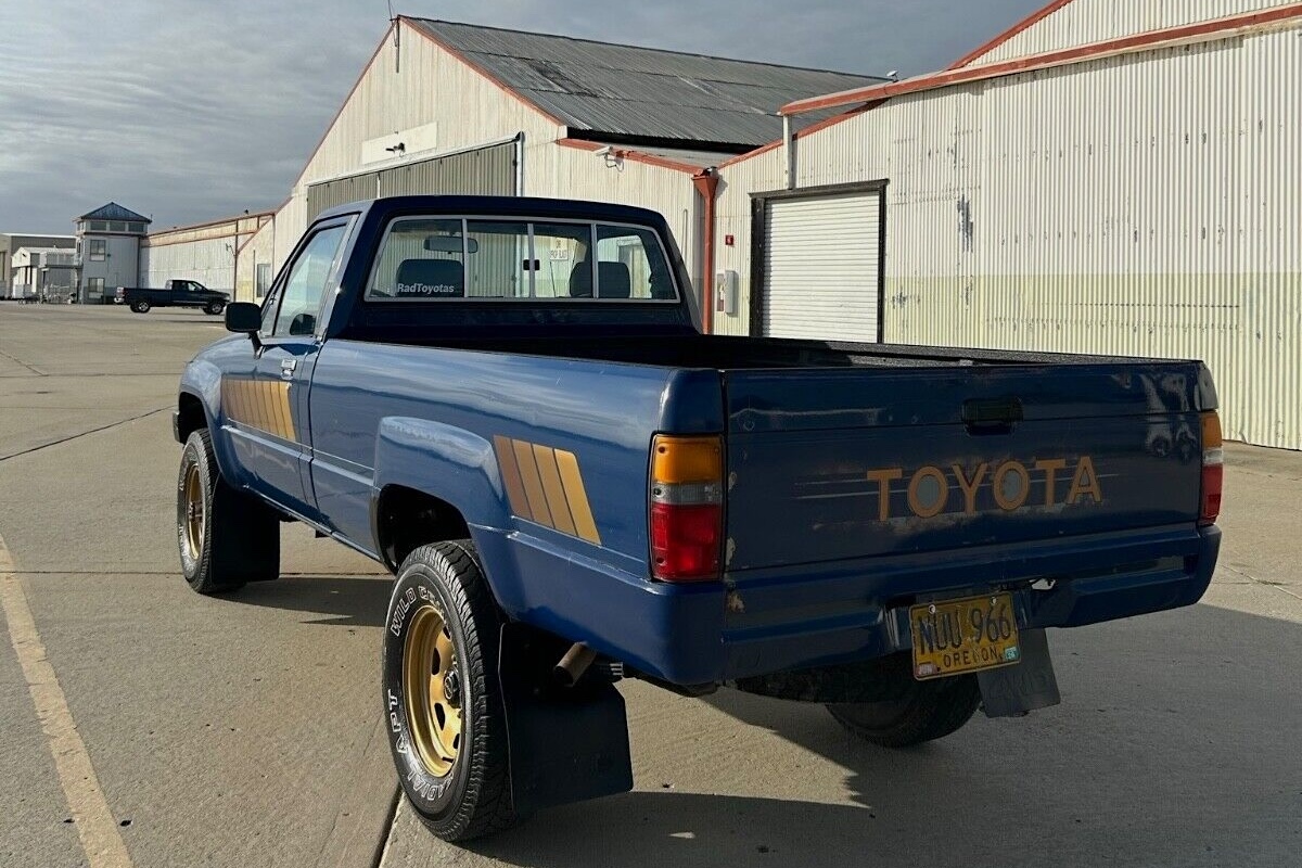 Unique Toyota Turbodiesel Truck With a Solid Front Axle - eBay Motors Blog