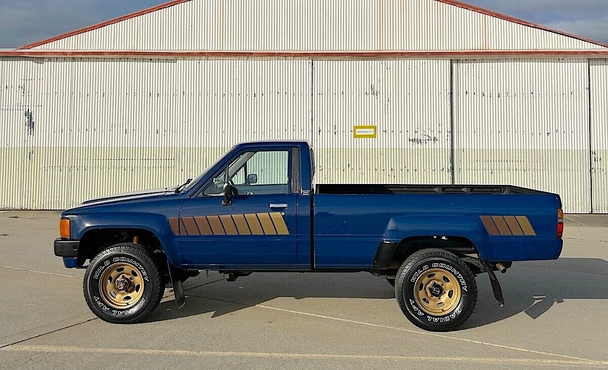Unique Toyota Turbodiesel Truck With a Solid Front Axle - eBay Motors Blog