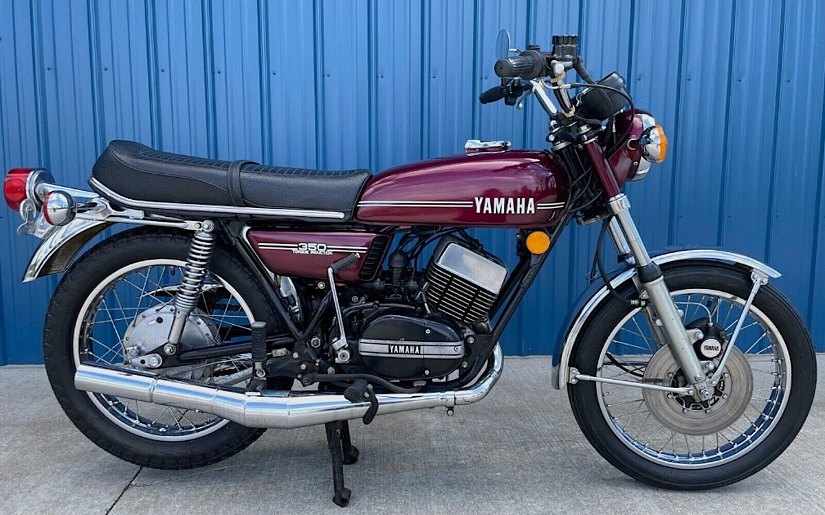 The Yamaha RD350 is a Two-Stroke Legend - eBay Motors Blog