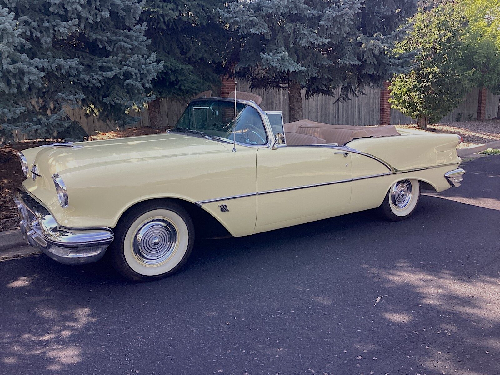 This 1956 Oldsmobile Super 88 Is Post-War Optimism in Car Form - eBay ...