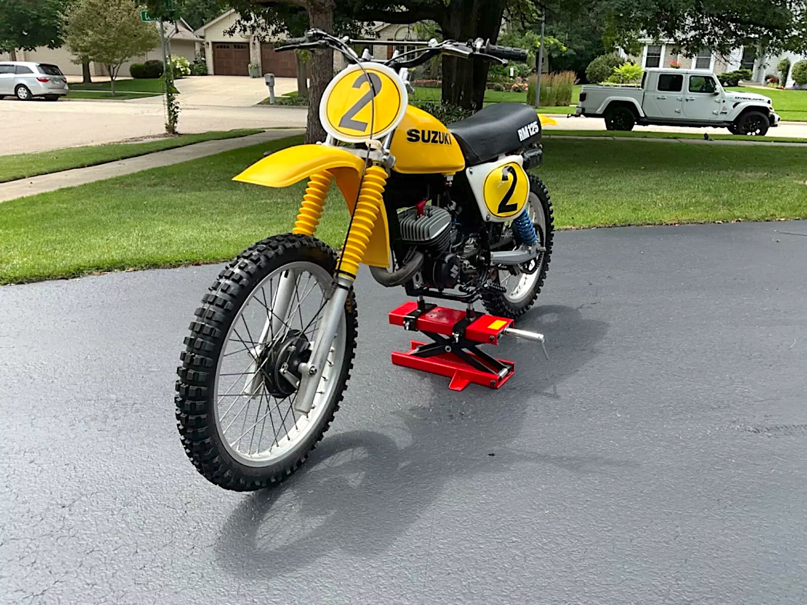 Yes, You Can Still Race This 1977 Suzuki RM125 - eBay Motors Blog