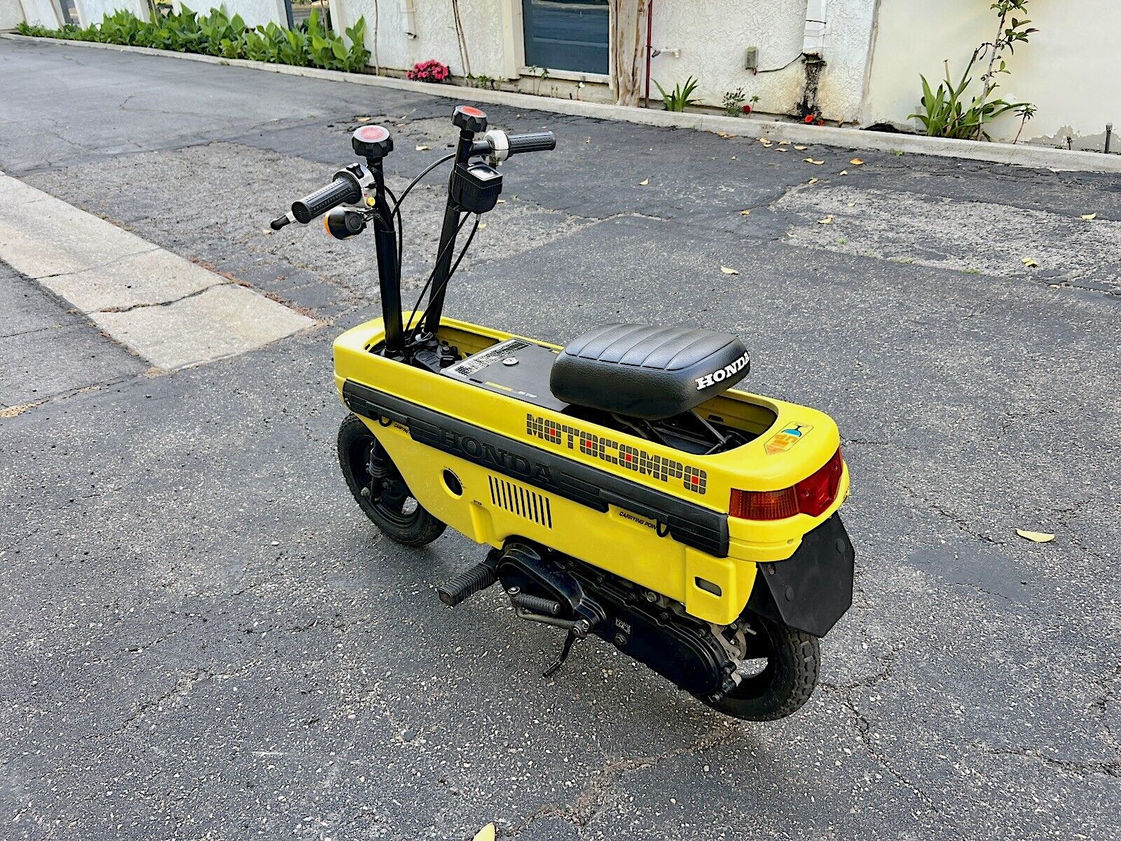 The 1983 Honda Motocompo Is a Scooter That Fits in Your Trunk - eBay ...