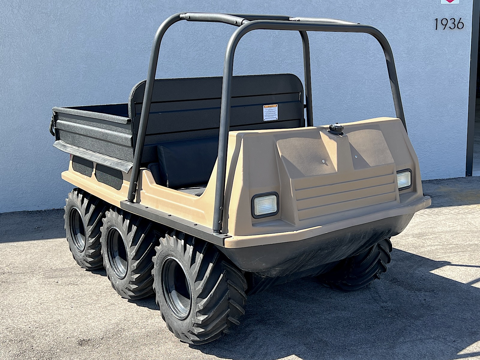 The MAX Buffalo 6x6 Truck Is a Small Amphibious Beast - eBay Motors Blog