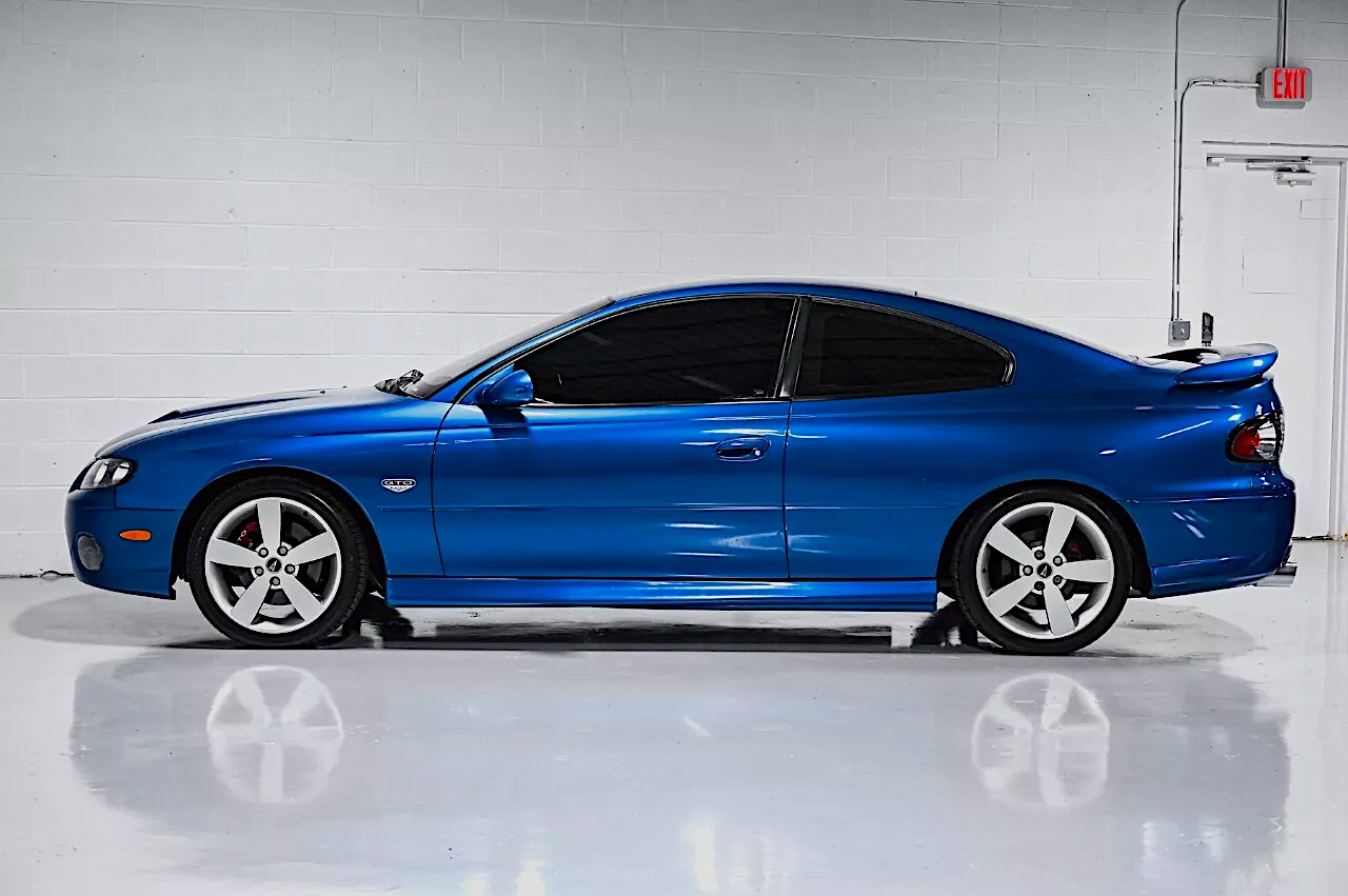 Impulse Blue Metallic Gto 2006 Pontiac GTO High Performance Pontiac