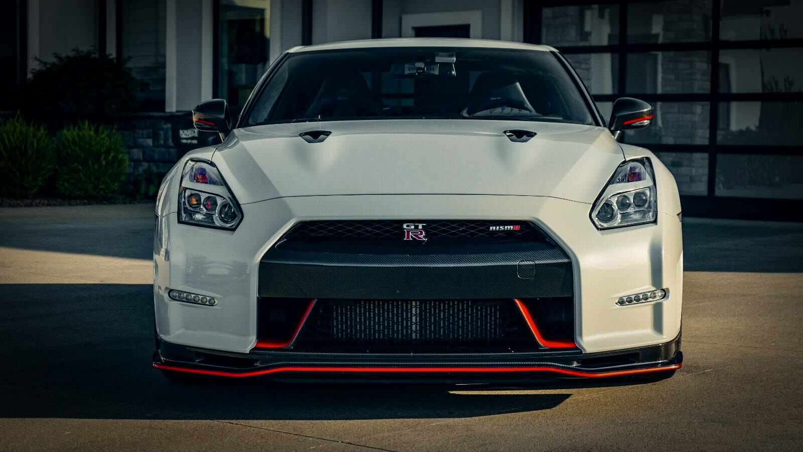 2015 Nissan GT-R NISMO Was a Supercar Slayer - eBay Motors Blog