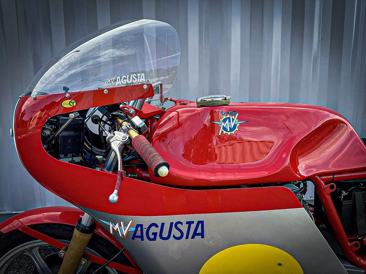 Master Italian Craftsmen Built the MV Agusta Magni 861 - eBay Motors Blog
