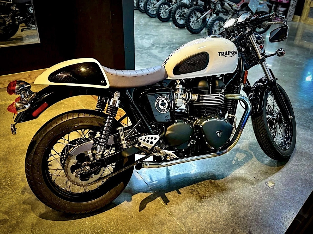 Triumph Made Just 325 Thruxton Ace Cafe Specials - eBay Motors Blog