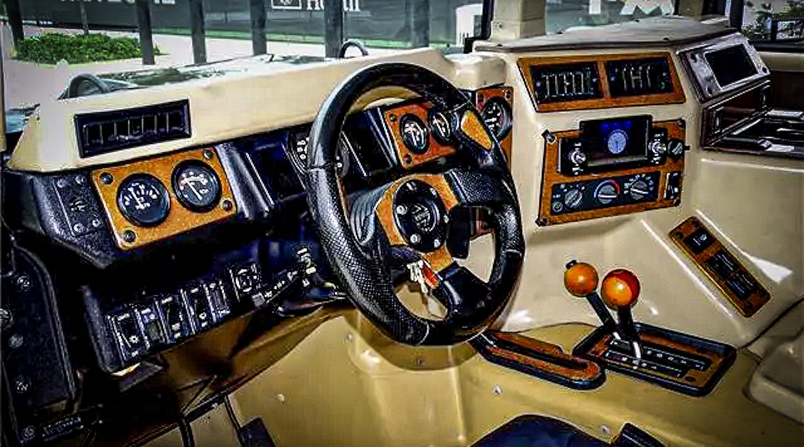 Hummer H1 Stands Out In a Sea of Look-Alike SUVs - eBay Motors Blog