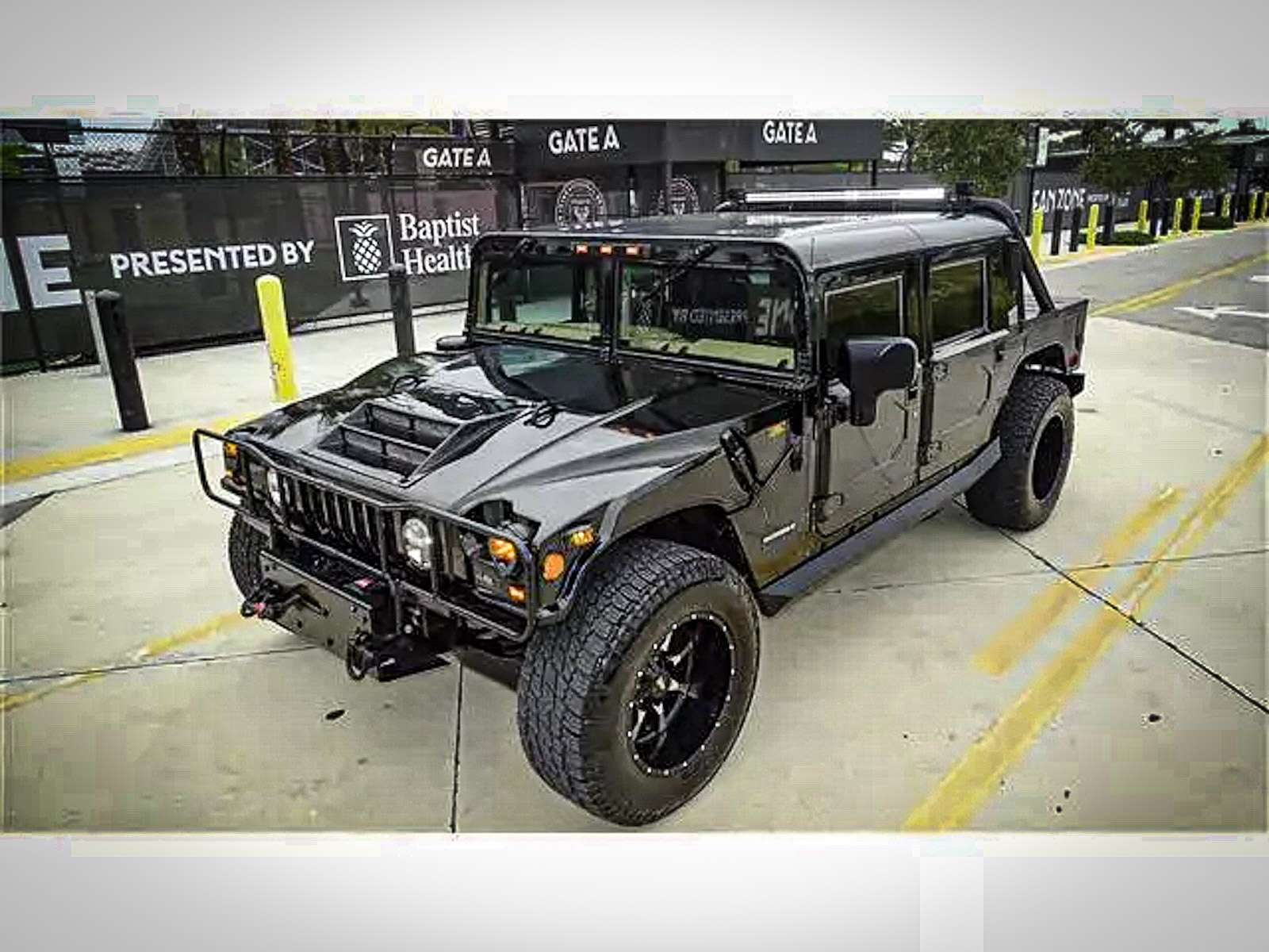 Hummer H1 Stands Out In a Sea of Look-Alike SUVs - eBay Motors Blog