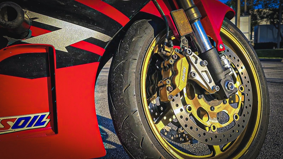 Honda RC51 Is a Superbike Champion for the Street - eBay Motors Blog