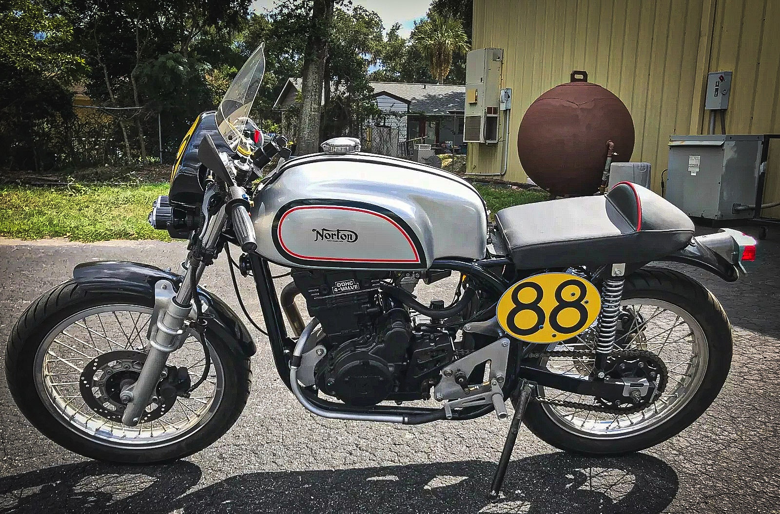 Norton Manx Tribute Is a Rideable Racing Legend - eBay Motors Blog