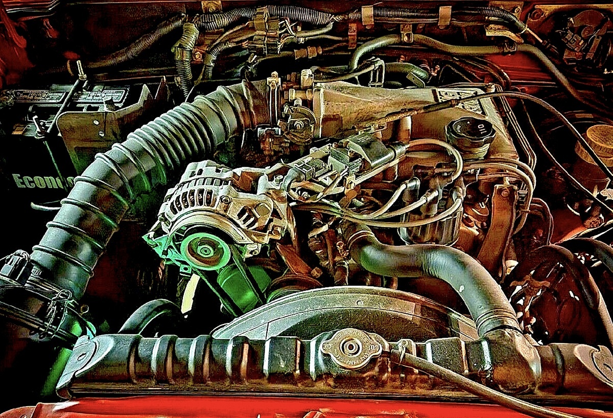 Raider Badge Hides the Mitsubishi Montero SUV - eBay Motors Blog