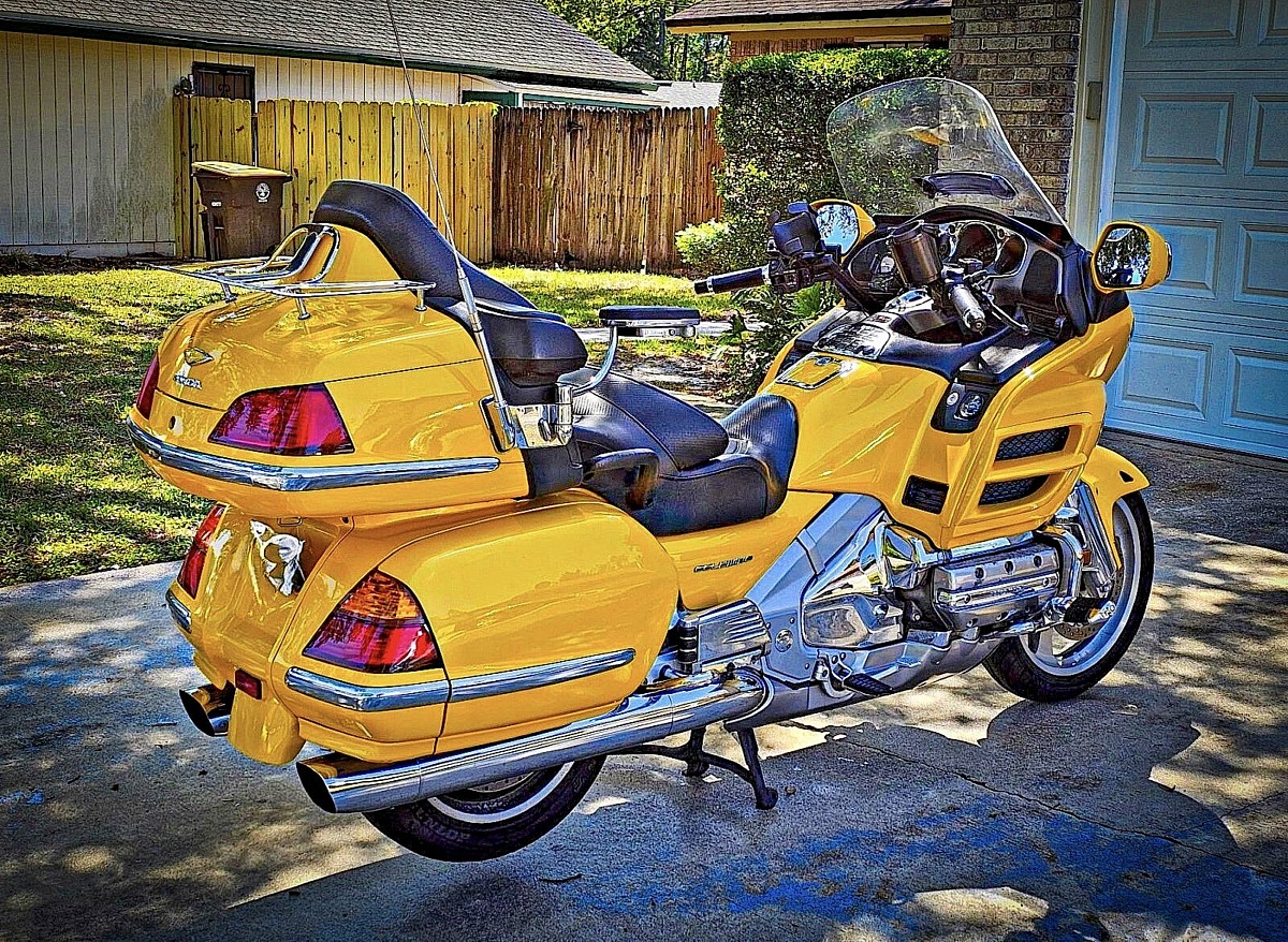 Honda Gold Wing GL1800 Redefined Luxury Motorcycling - eBay Motors Blog